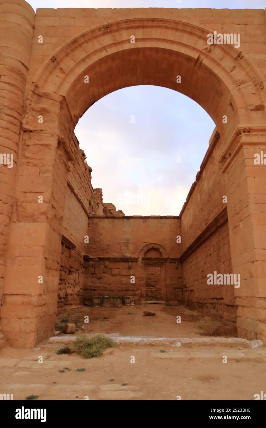 Hatra in Iraq, ancient city in Upper Mesopotamia located in present-day ...