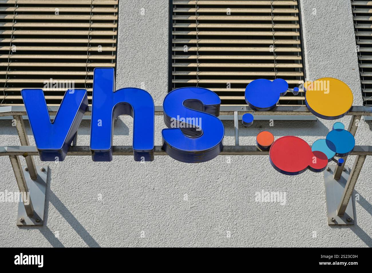 Volkshochschule VHS, Sonnemannstraße, Frankfurt am Main, Hessen, Deutschland *** Adult Education ...