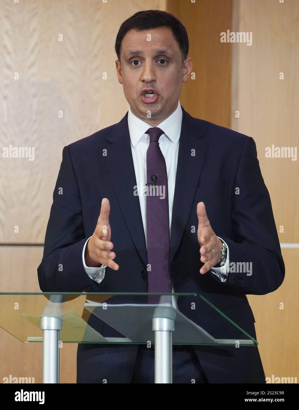 Scottish Labour leader Anas Sarwar delivers a speech at University of ...
