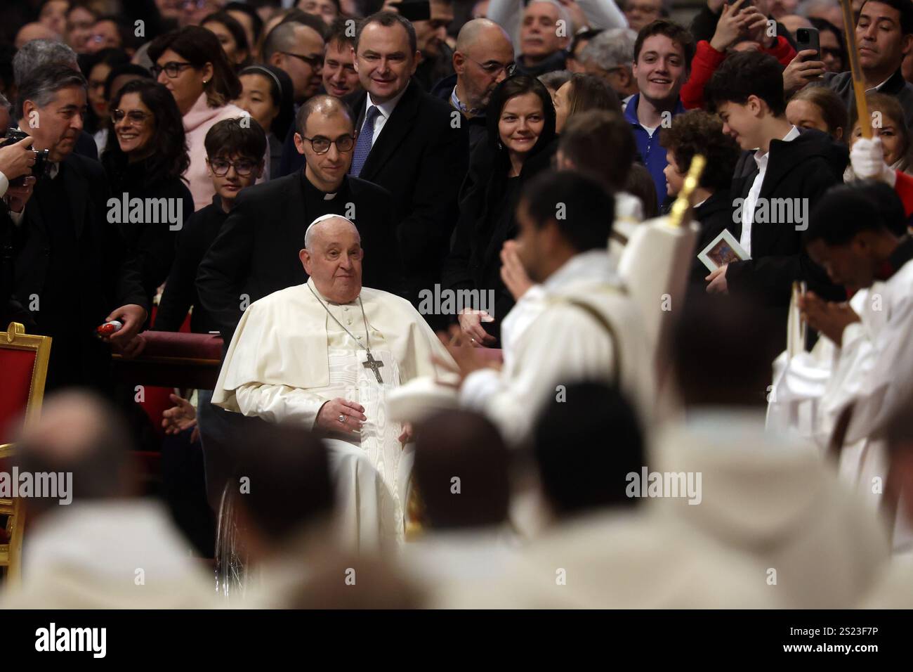 Rome, Italy 06.01.2025 : Pope Francis Bergoglio arrives at the basilica ...