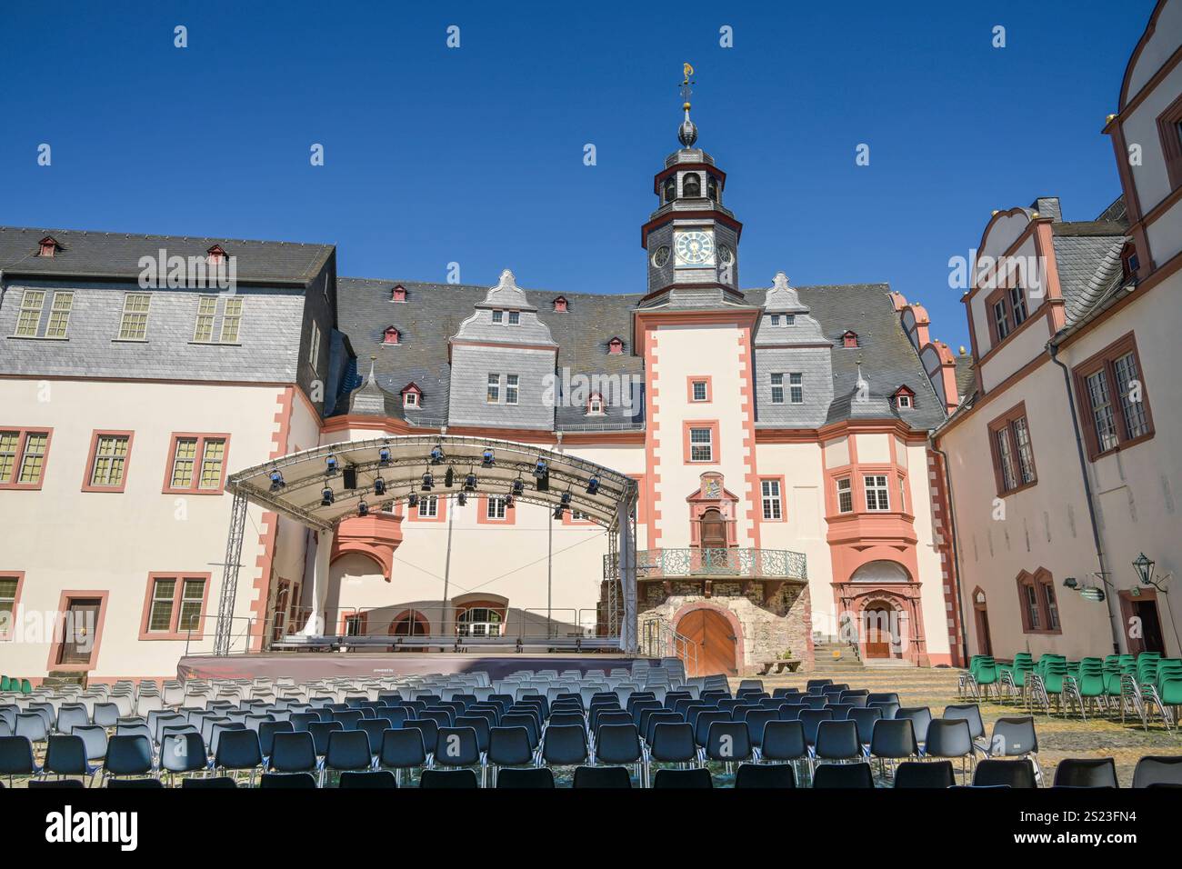 Innenhof im Hochschloss, Schloß Weilburg, Landkreis Limburg-Weilburg ...