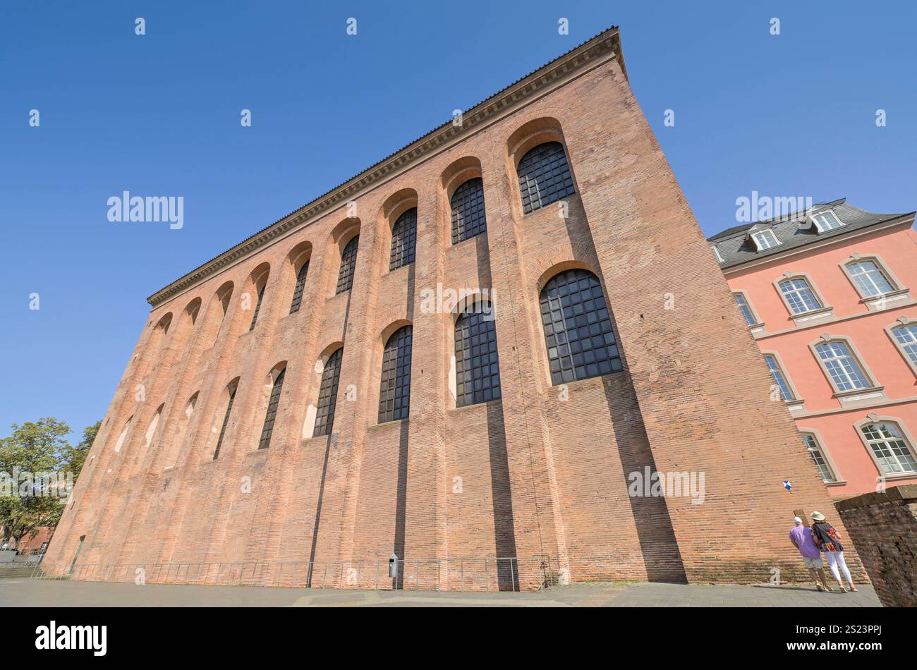 Konstantin-Basilika, Evangelische Kirche zum Erlöser, Konstantinplatz ...