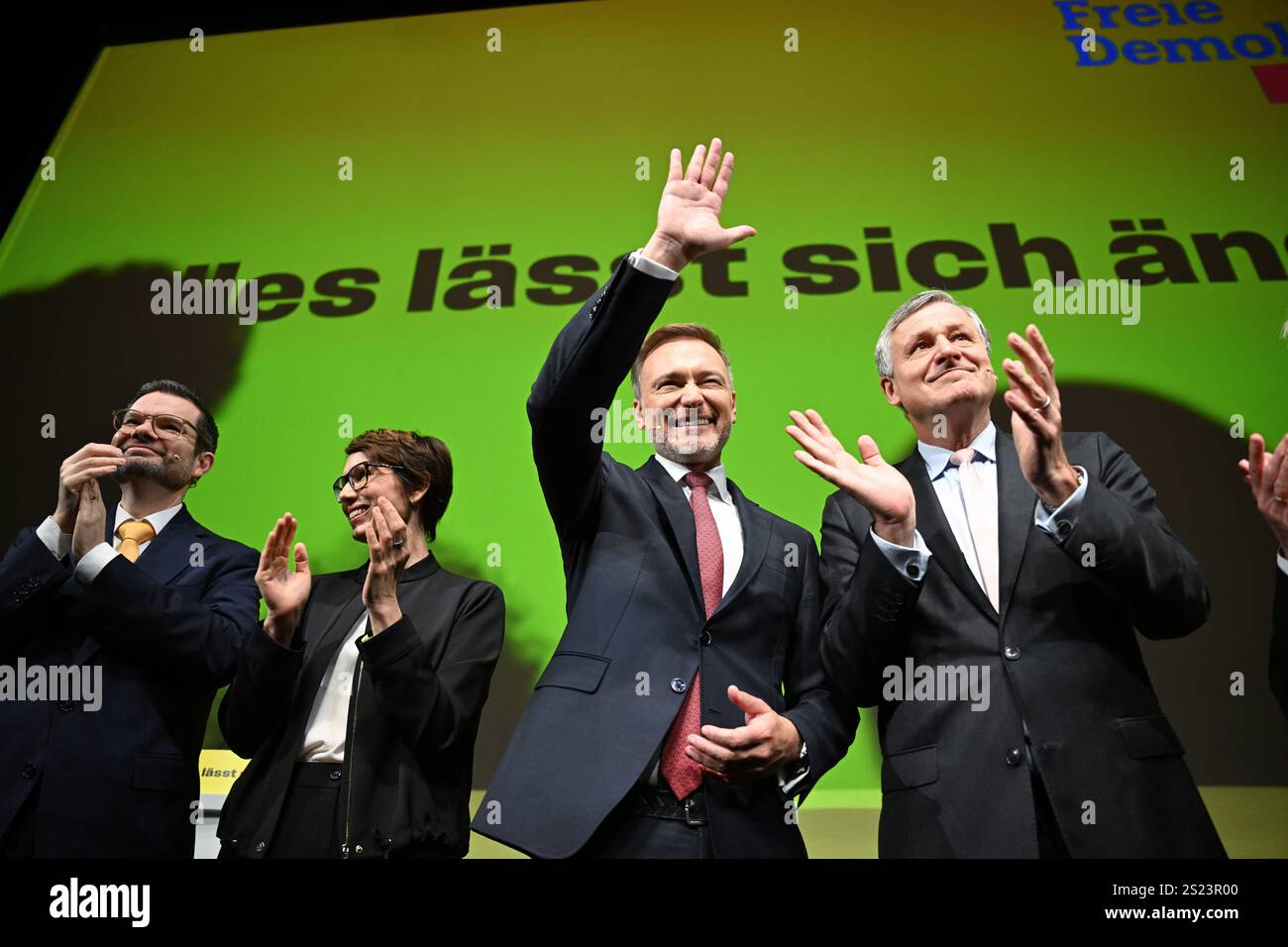 Stuttgart, Germany. 06th Jan, 2025. FDP politicians Marco Buschmann (l ...
