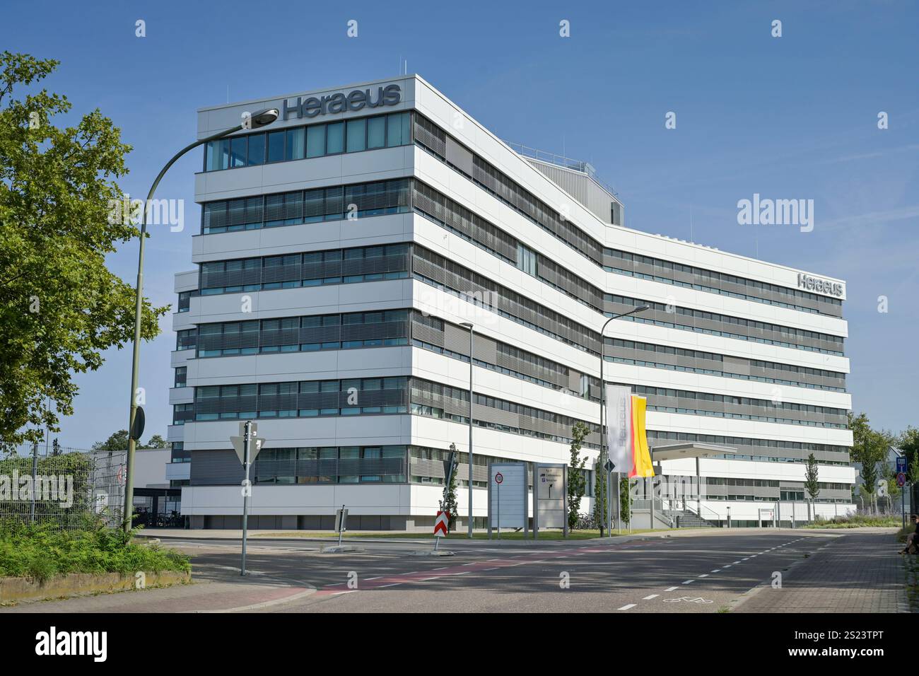 Heraeus Firmenzentrale, Wilhelm-Rohn-Straße, Hanau, Hessen, Deutschland ...
