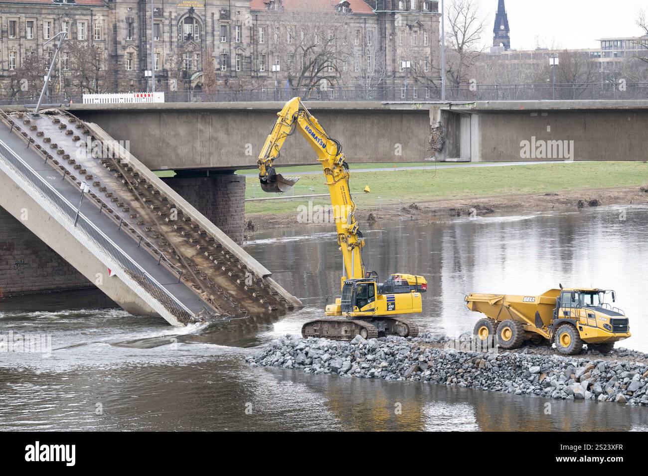 Dresden, Germany. 06th Jan, 2025. An excavator is busy demolishing the ...
