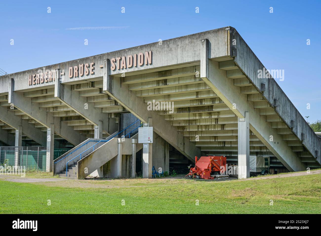 Herbert-Dröse-Stadion, Burgallee, Hanau, Hessen, Deutschland ...