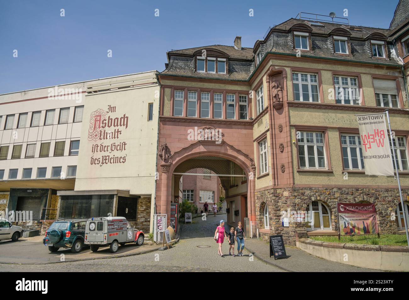 Weinbrennerei Asbach Uralt, Rüdesheim, Hessen, Deutschland *** Asbach ...