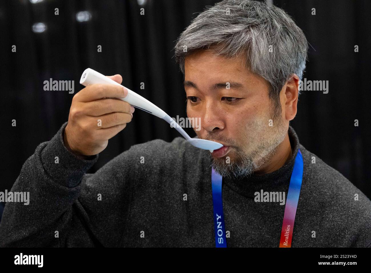 Kiyohiro Izumo uses the Kirin Electric Salt spoon which intensifies ...