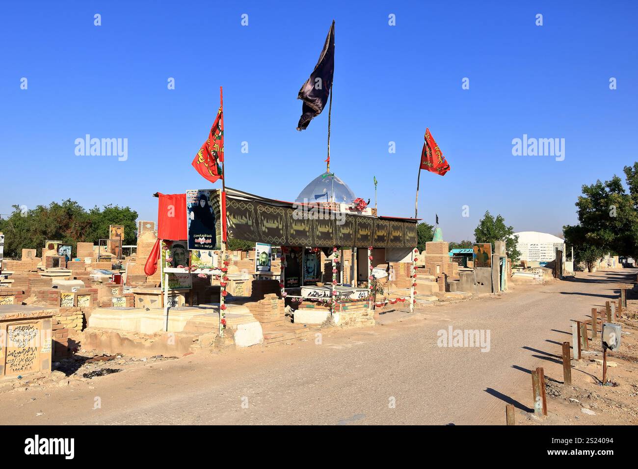 Najaf, Nadschaf in Iraq - November 13 2024: the Wadi-us-Salaam muslim ...
