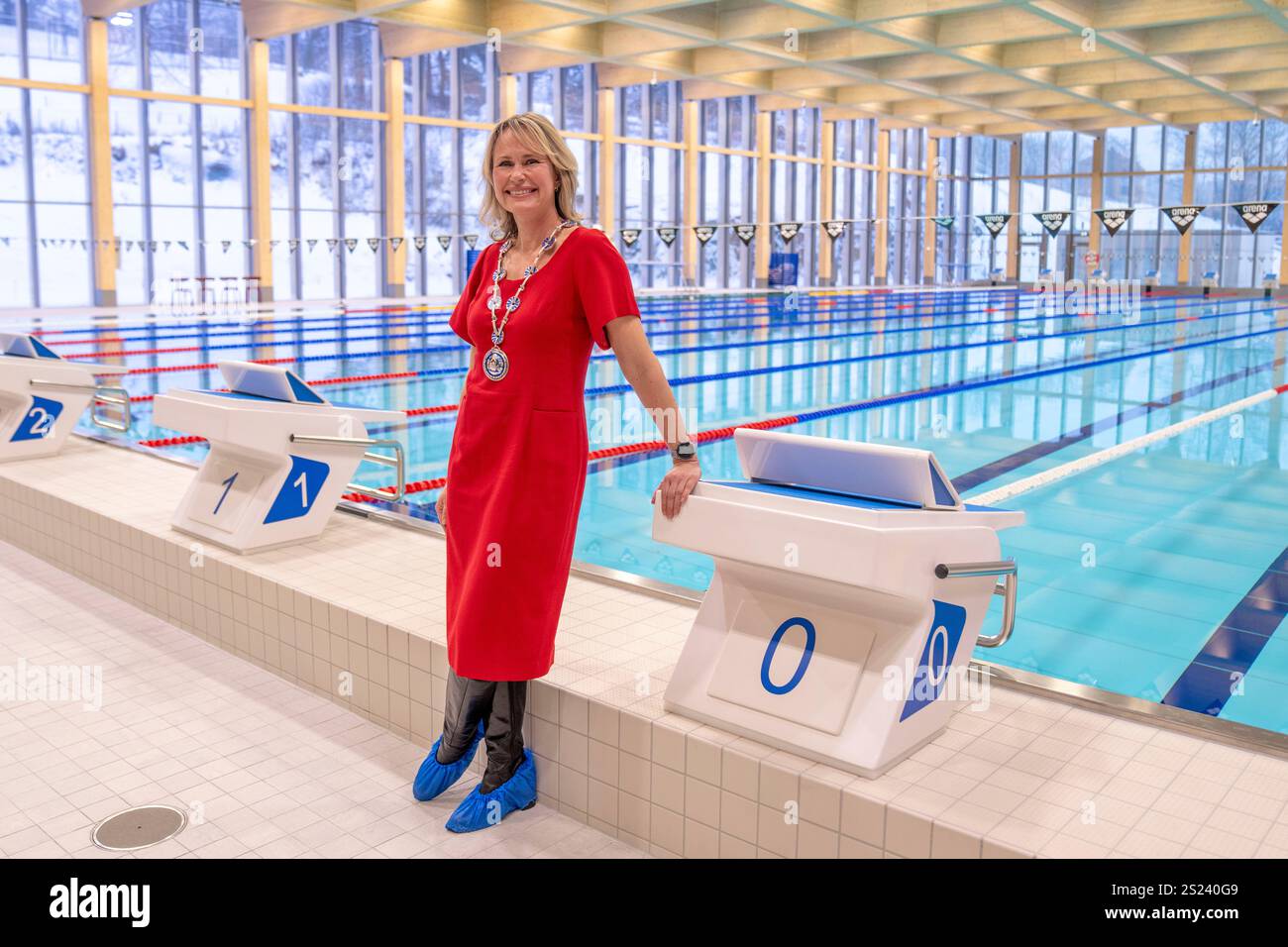 Oslo 20250106. Mayor in Oslo, Anne Lindboe at the 50-meter long pool ...