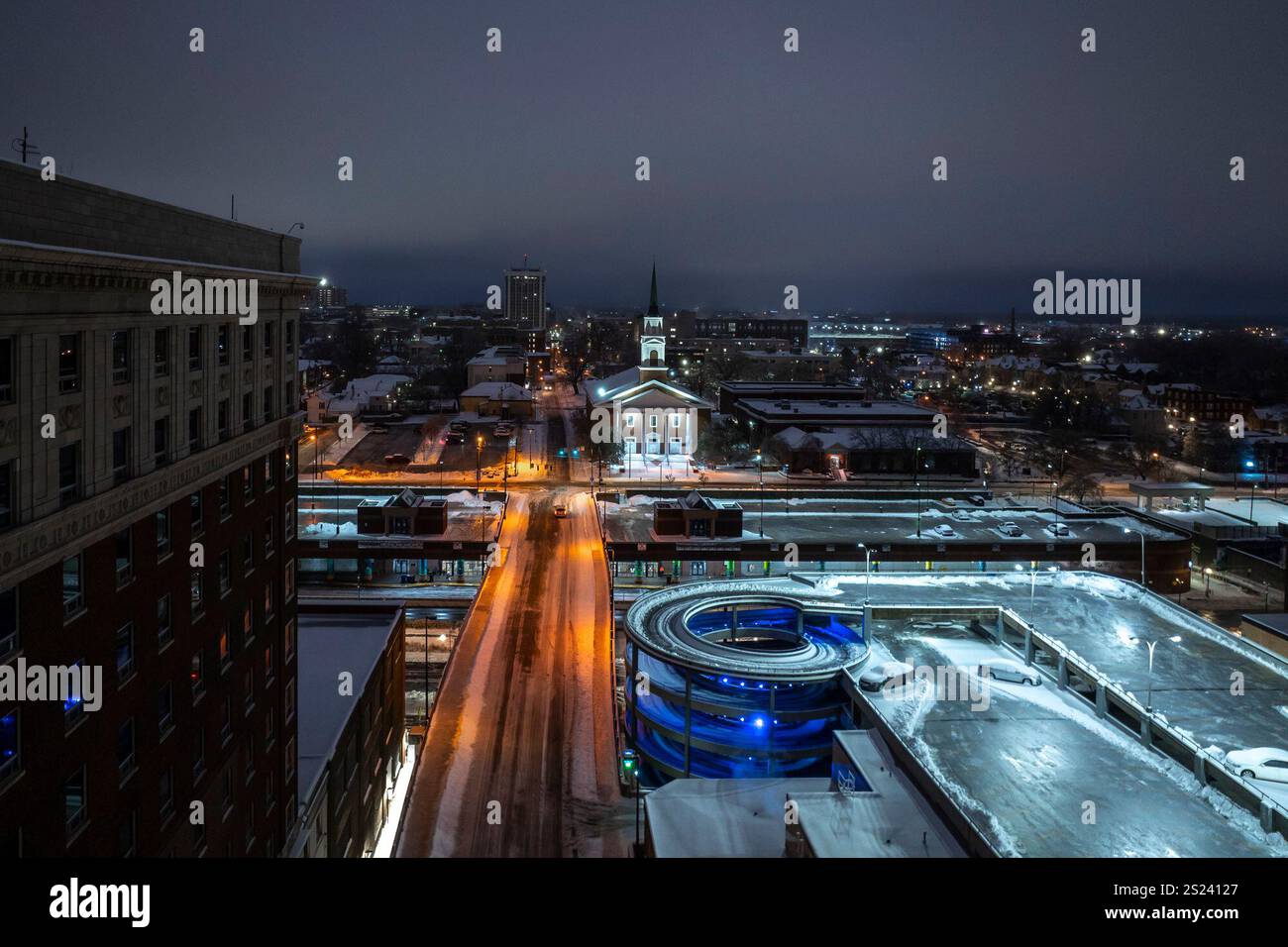 Dawn breaks over a snowy Lexington, Ky., on Monday, Jan. 6, 2025. (Ryan ...