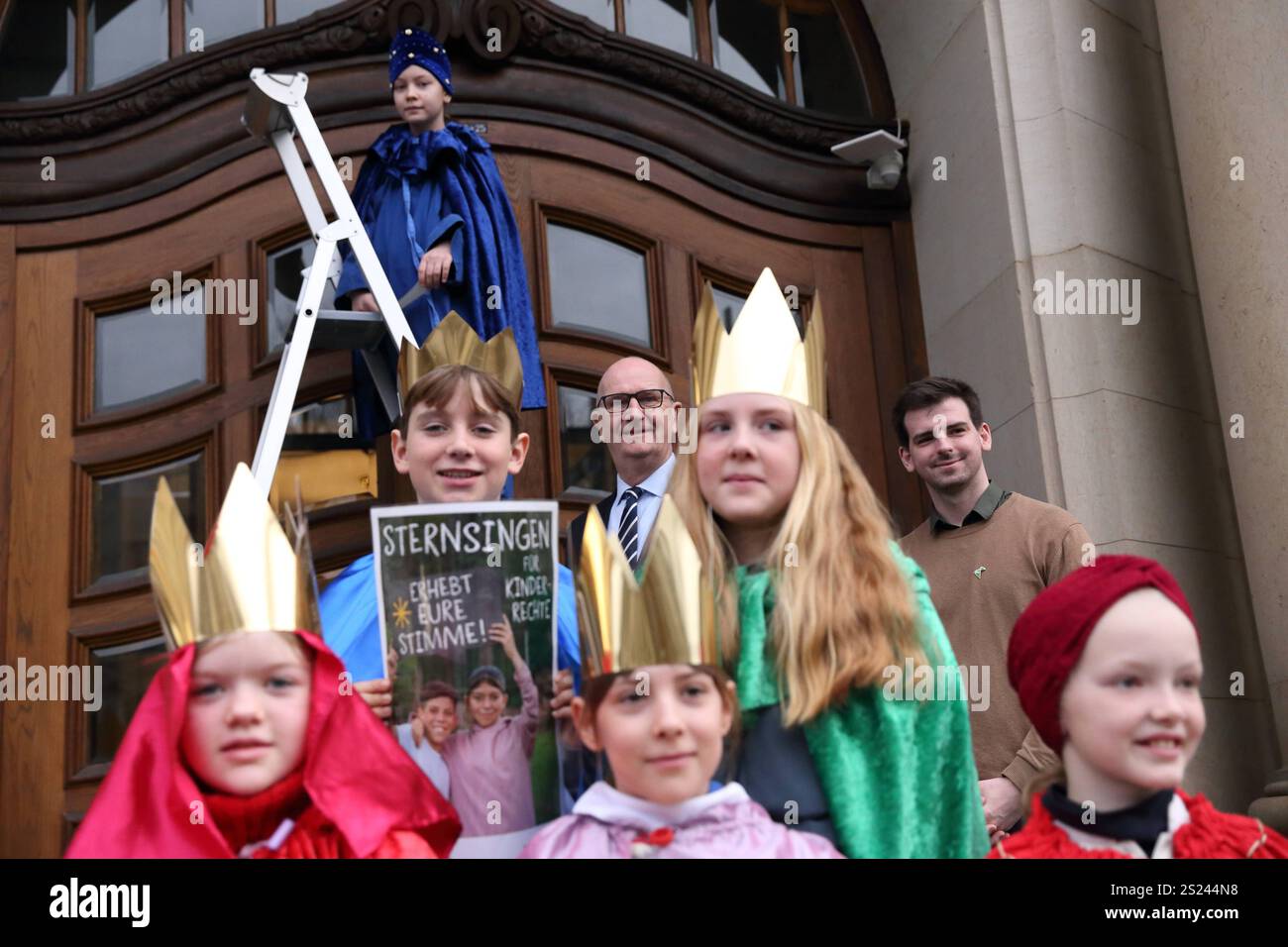 Sternsingerin Sonja, Ministerpräsident Dietmar Woidke SPD und weitere ...
