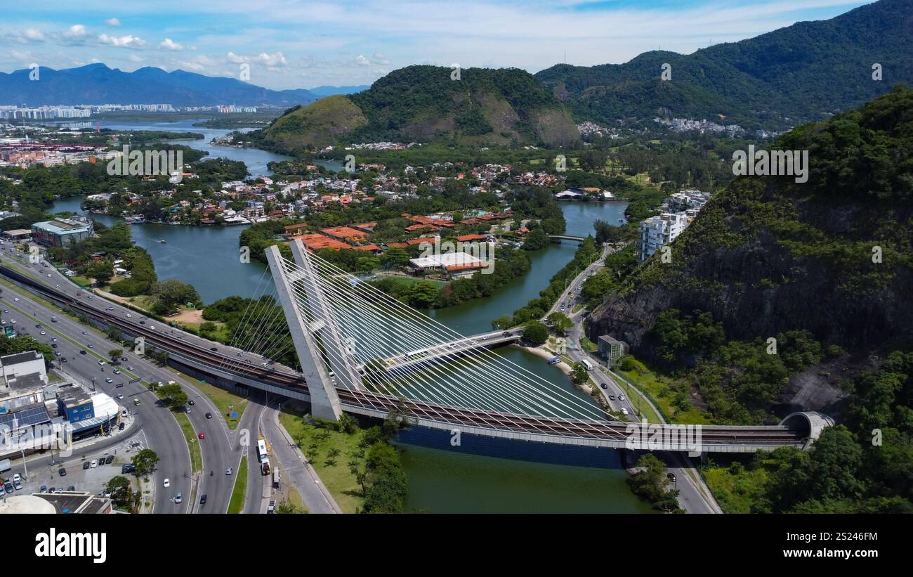 Aerial photo of the cable-located bridge in the Barra da Tijuca ...