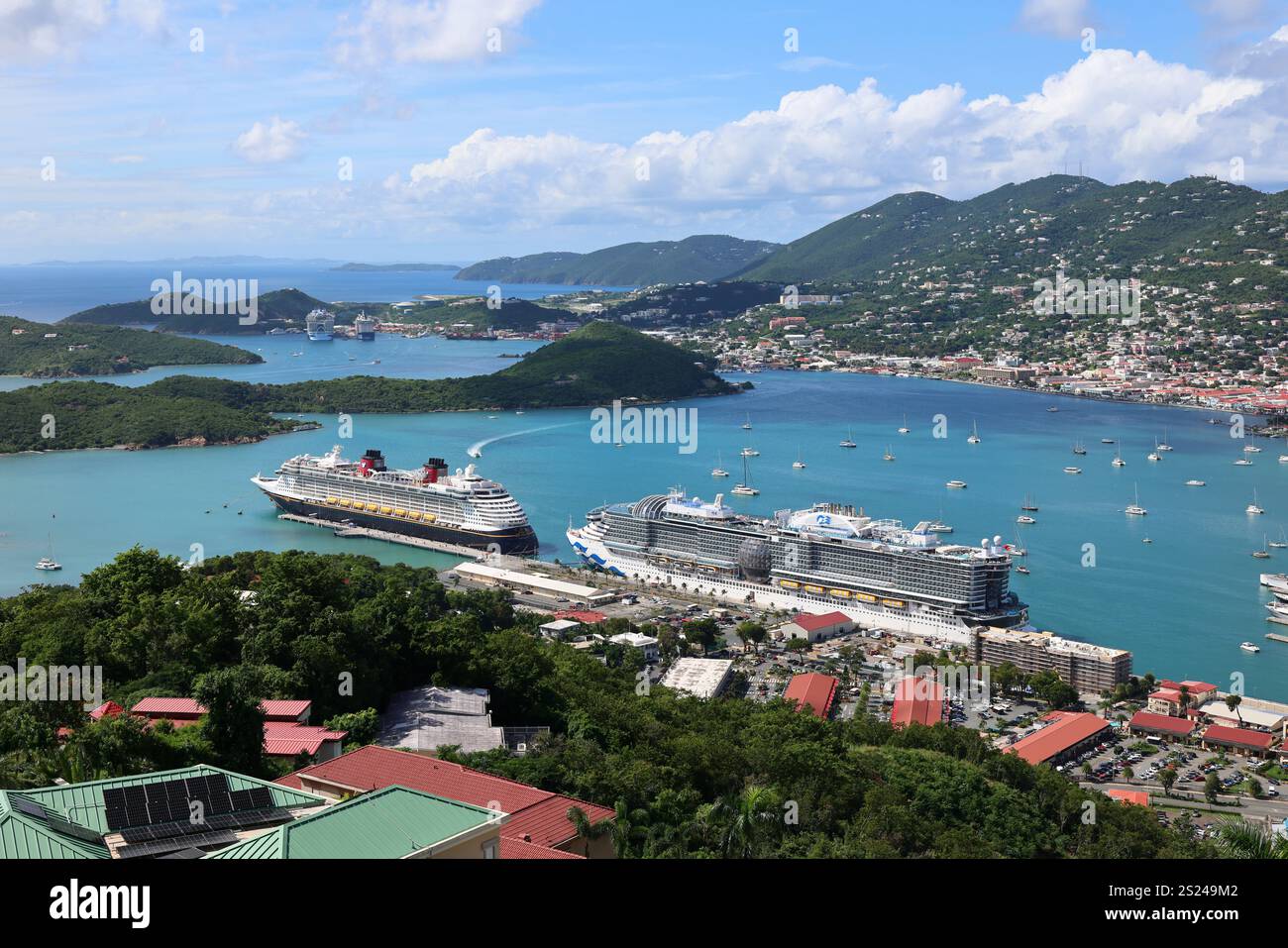 Charlotte amalie st thomas beach hi-res stock photography and images ...