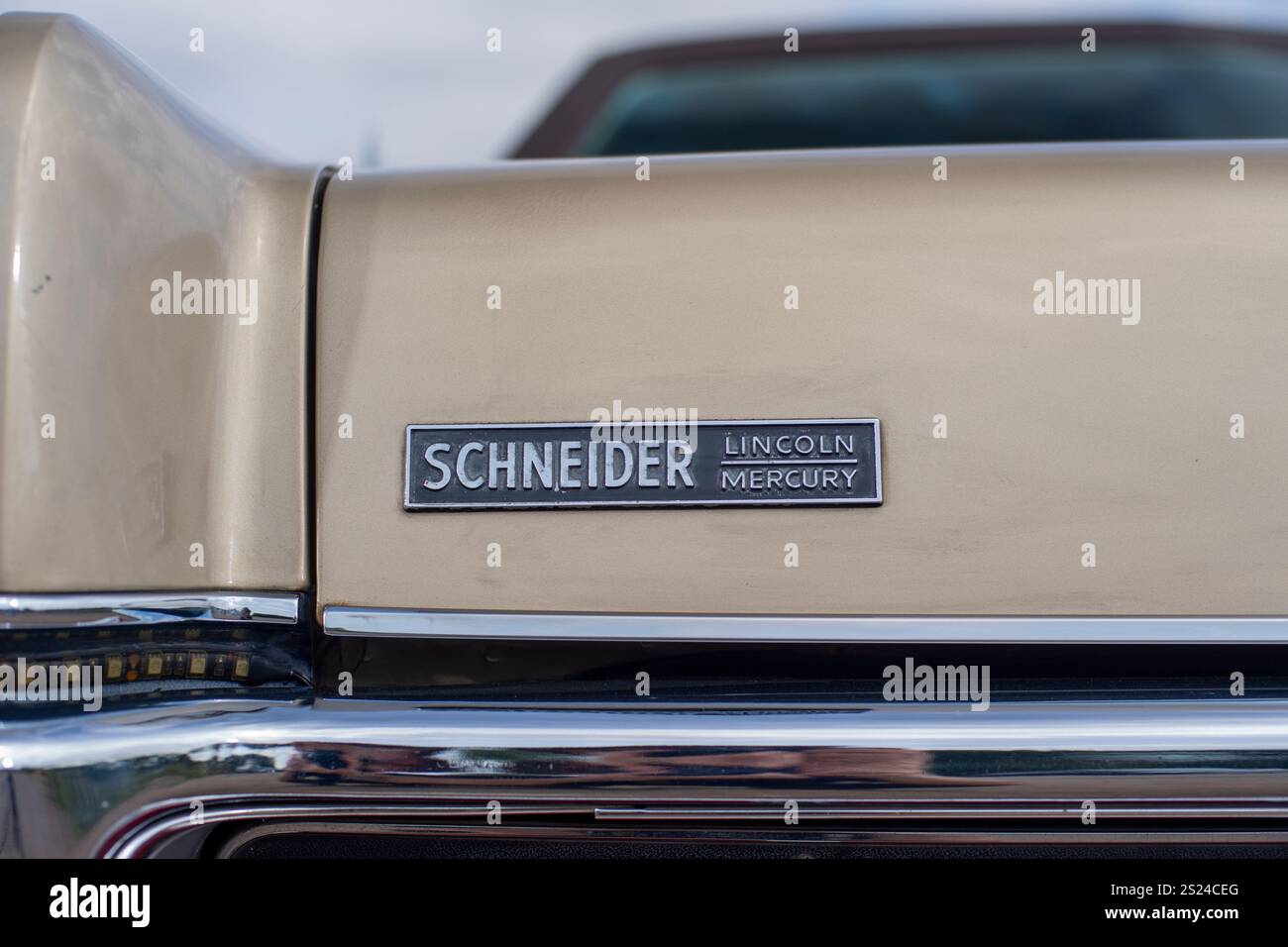 'Schneider Lincoln Mercury' car dealer badge on a 1970 Lincoln ...