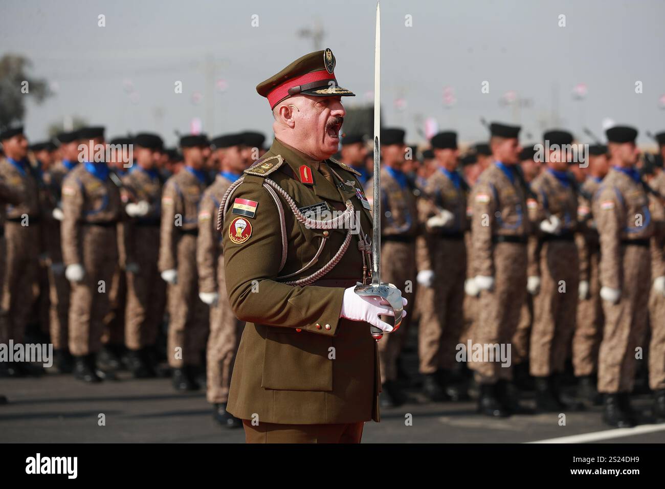 06 January 2025, Iraq, Taji: Iraqi soldiers take part in the Army Day ...