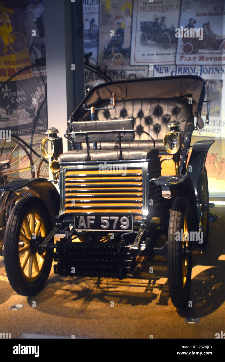 Italian Fiat 3.5hp Car (1899) on Display at the National Motor Museum ...