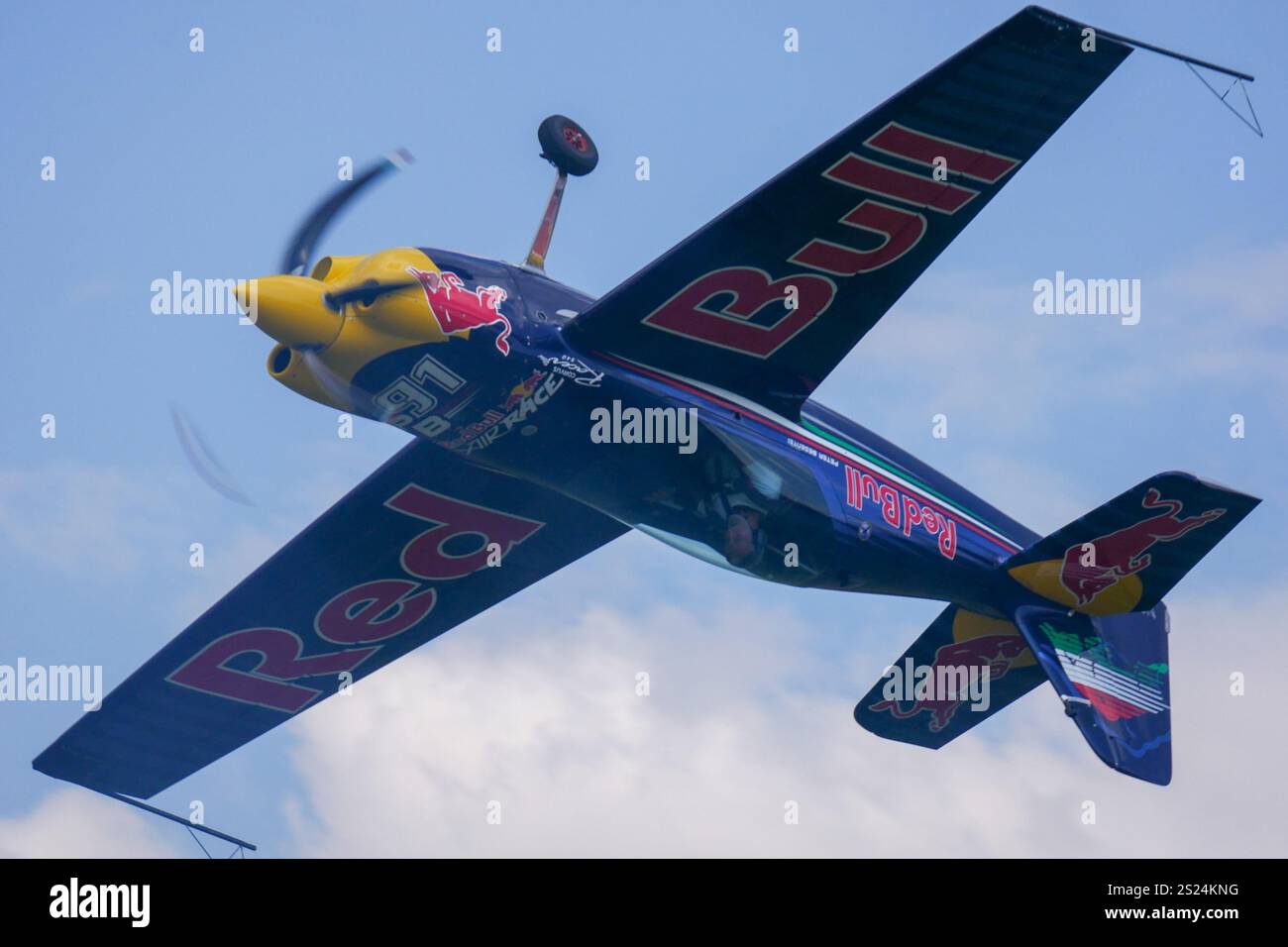Red bull world series hi-res stock photography and images - Alamy