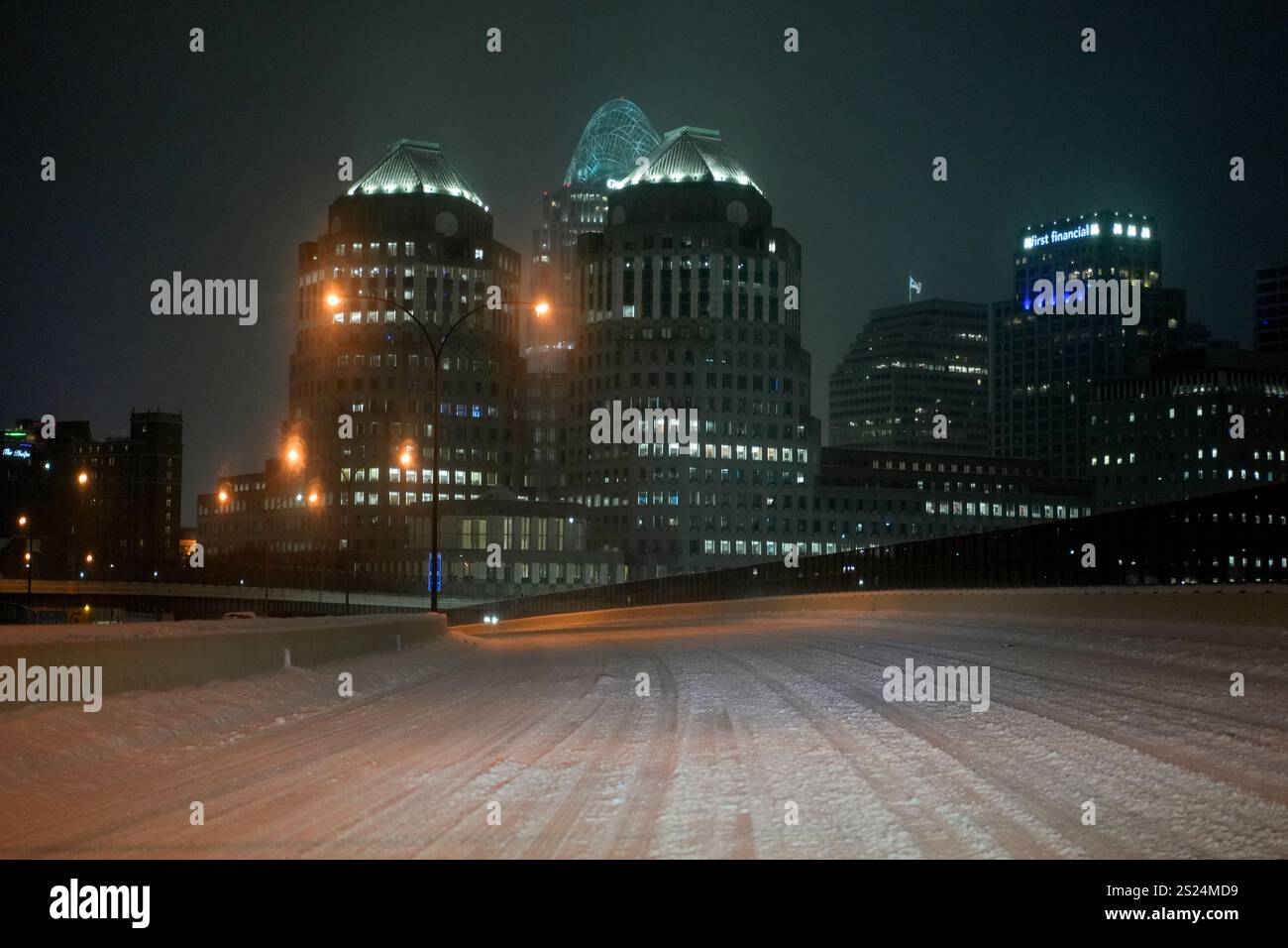 A snow-covered Interstate 71 is clear of cars north of Cincinnati ...