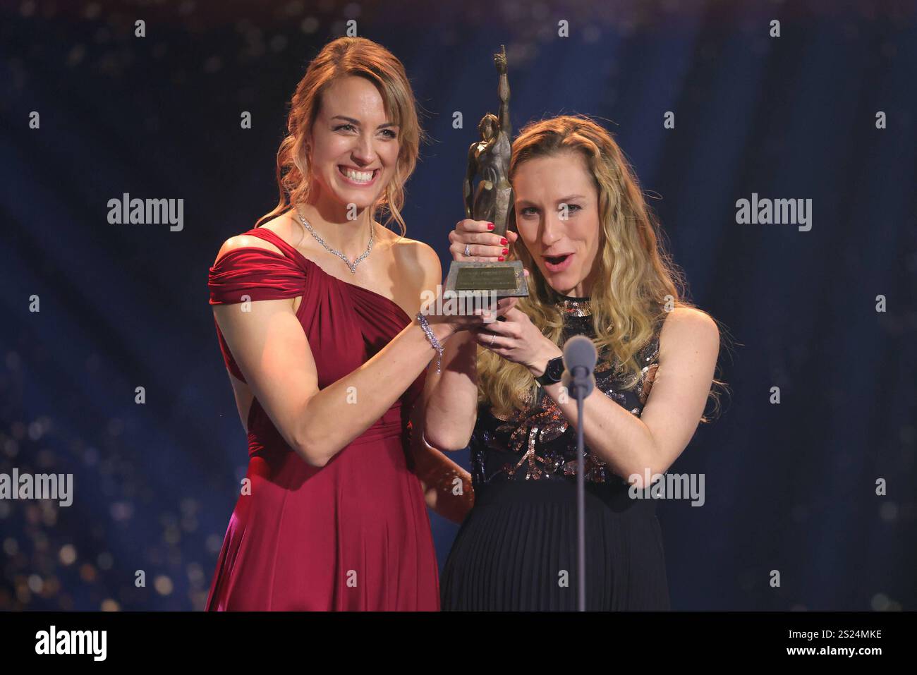 Sports Awards 2024 Tanja Hüberli und Nina Brunner Beachvolleyball bei ...