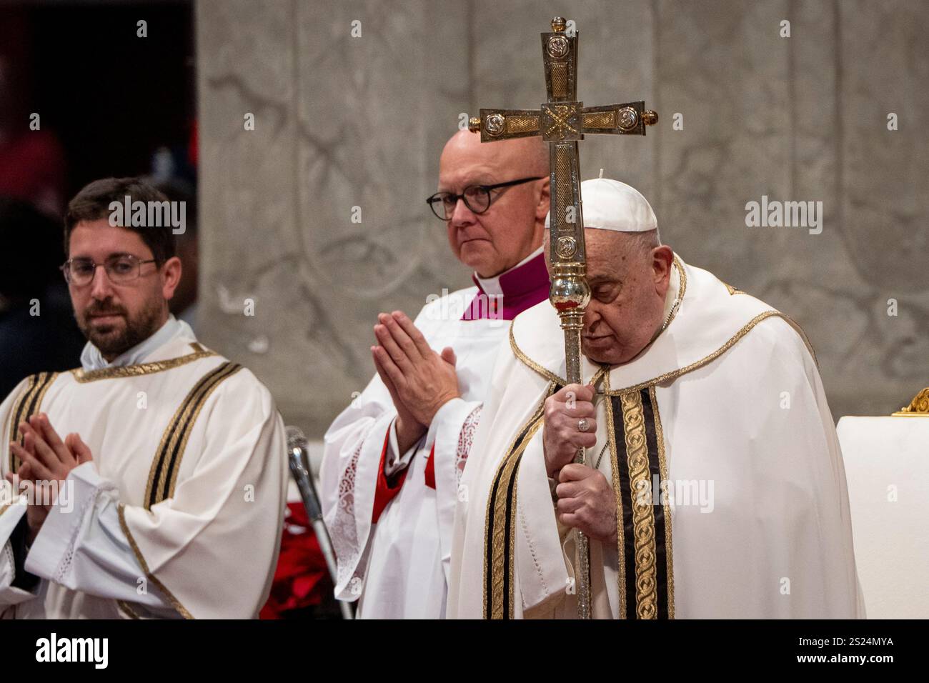 Vatican, Vatican. 06th Jan, 2025. Pope Francis presides over the Mass ...