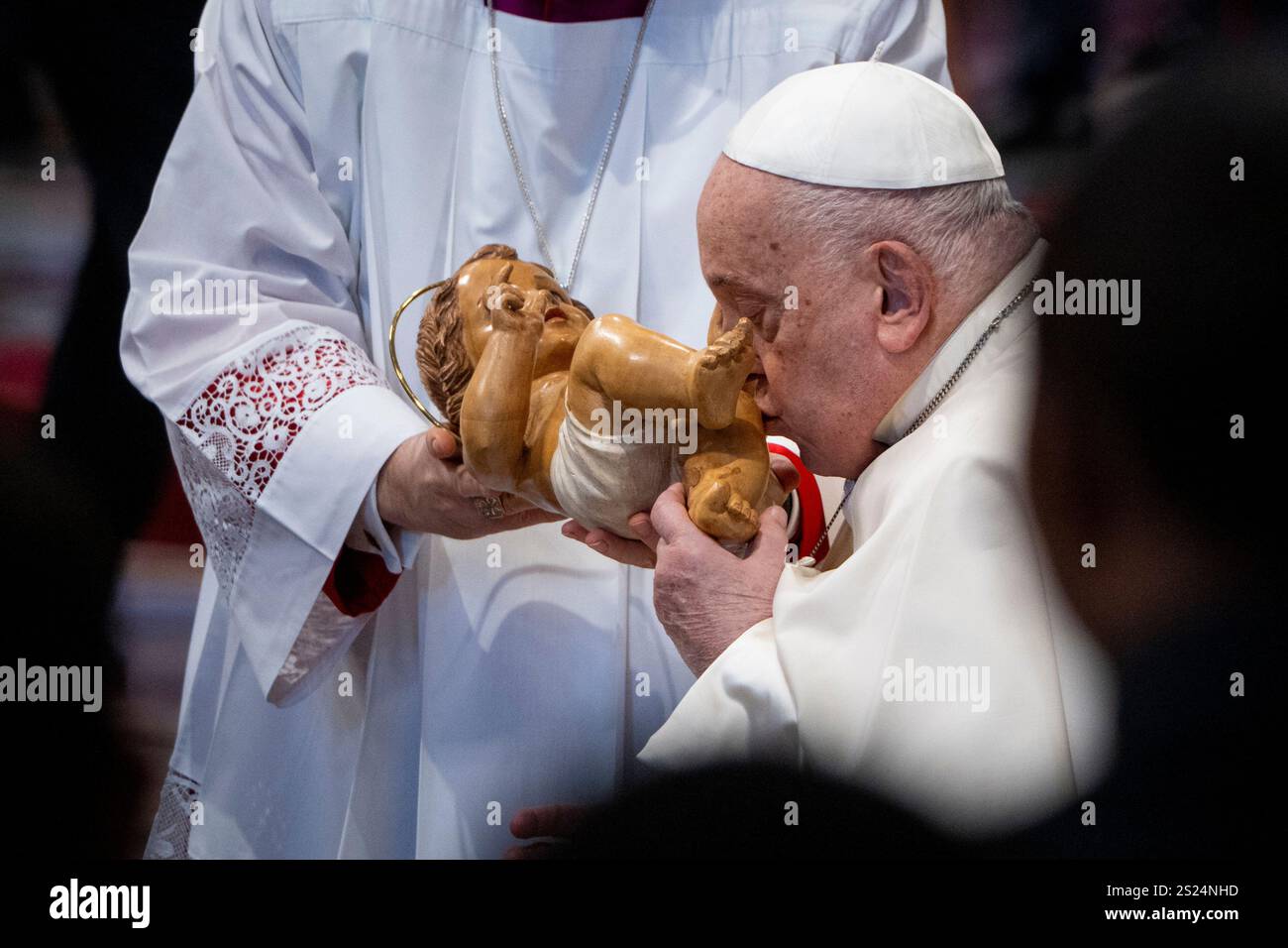Vatican, Vatican. 06th Jan, 2025. Pope Francis kisses the statue of ...