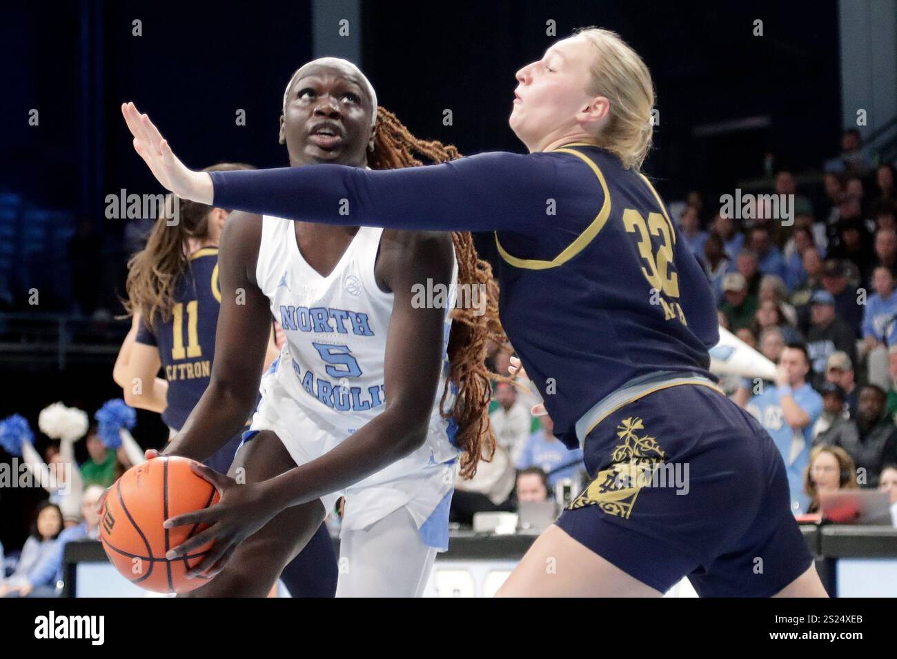 North Carolina forward Maria Gakdeng (5) works against Notre Dame ...