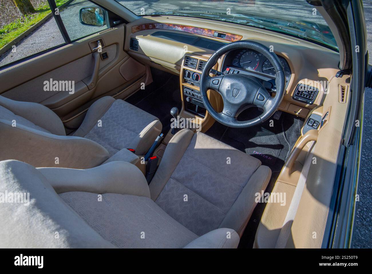 1994 Rover 214 convertible 90s British soft top car Stock Photo - Alamy