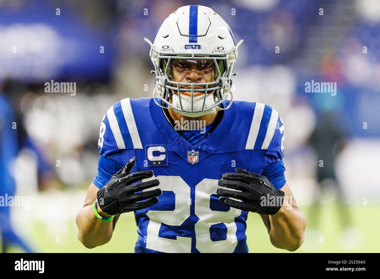 Indianapolis, Indiana, USA. 05th Jan, 2025. Indianapolis Colts running ...