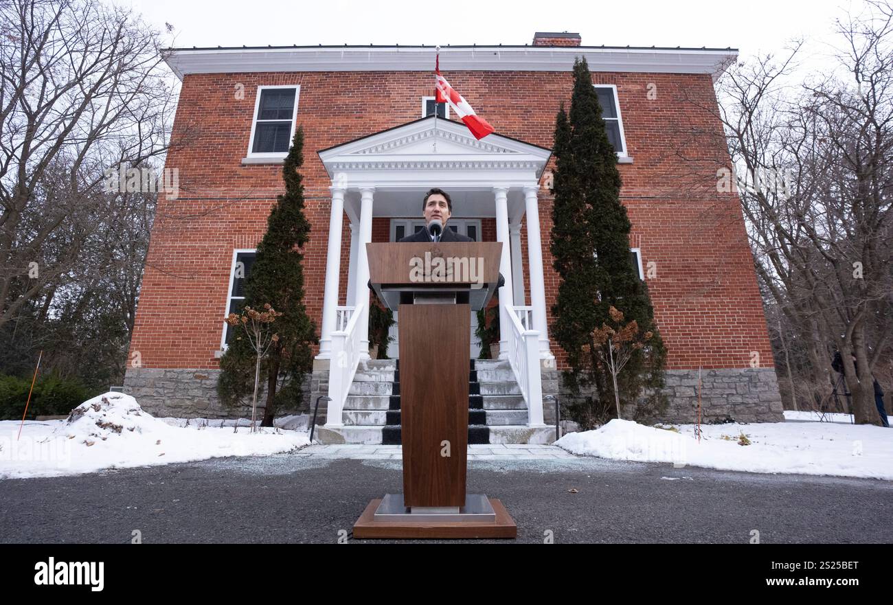 Canada Prime Minister Justin Trudeau speaks with media outside Rideau ...