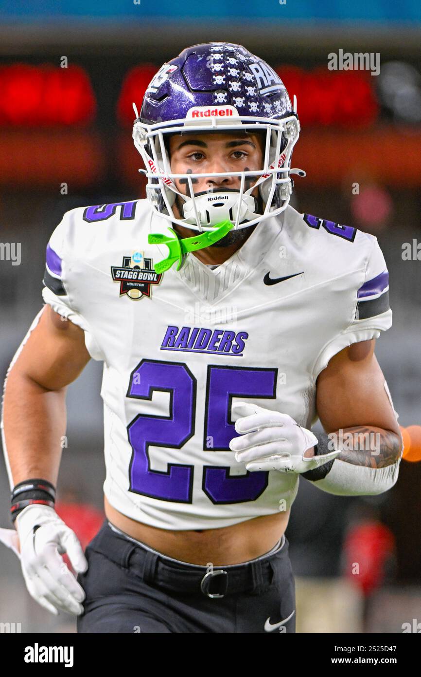 HOUSTON, TX - JANUARY 05: Mount Union wide receiver Johnny Papesh (25 ...