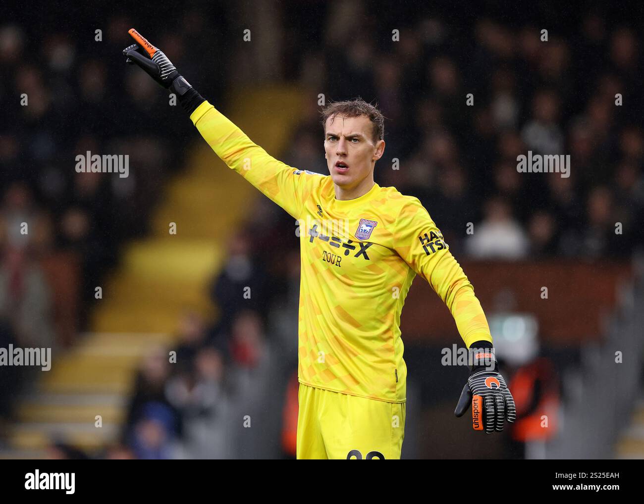 London, UK. 5th Jan, 2025. Christian Walton of Ipswich Town during the ...