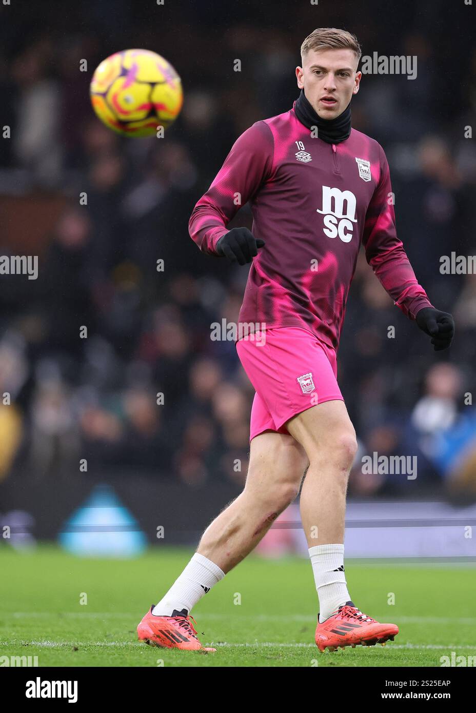 London, UK. 5th Jan, 2025. Liam Delap of Ipswich Town warms up before ...