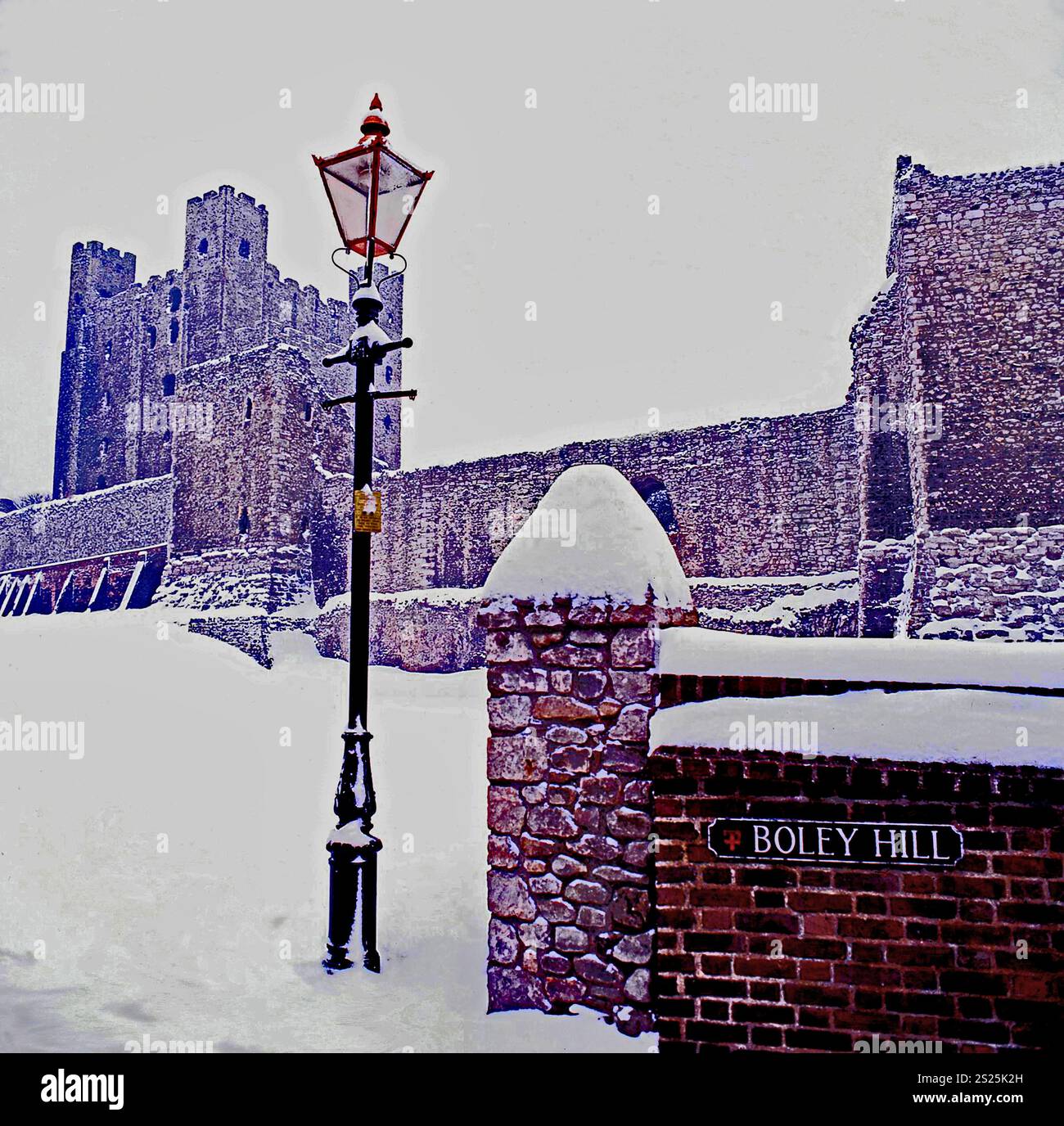 Snow covered Rochester Castle, 1987 Stock Photo - Alamy