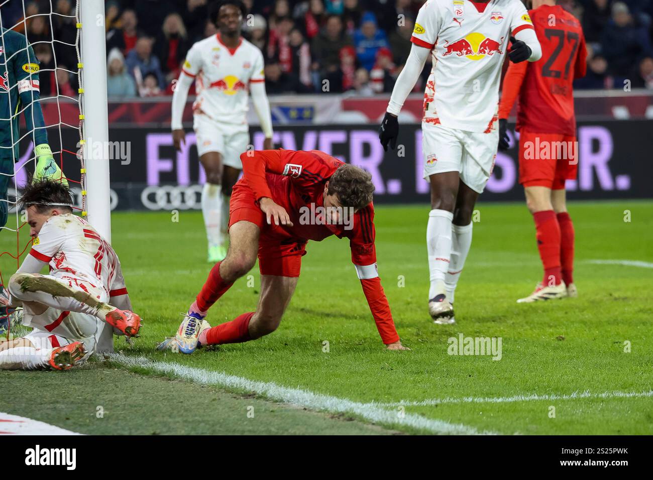 Tor zum 0:2 durch Thomas Mueller (FC Bayern Muenchen, #25), AUT, FC Red ...