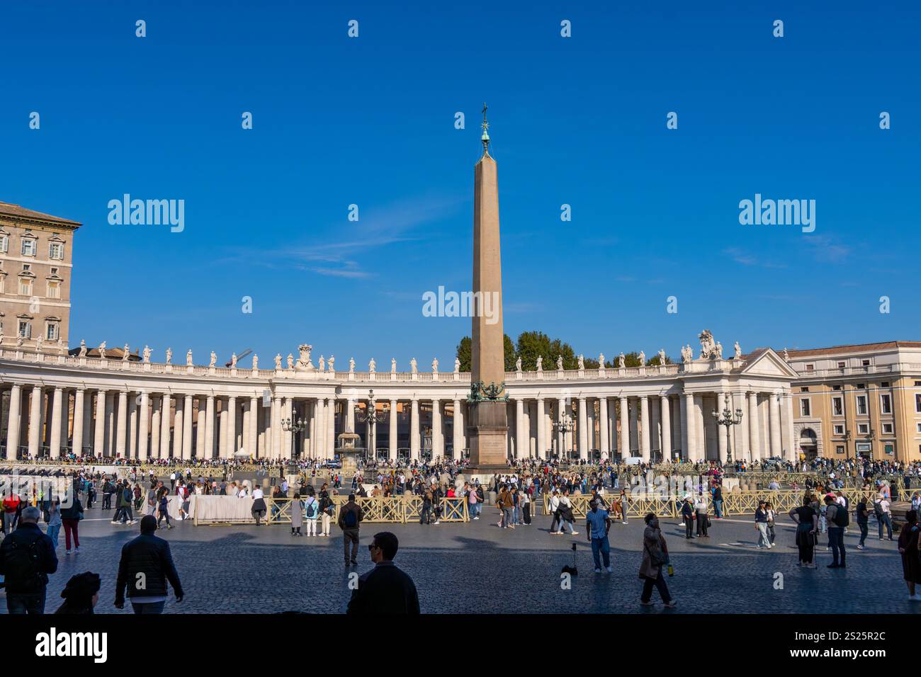 The Vatican Obelisk in the center of St. Peter's Square in Vatican City ...