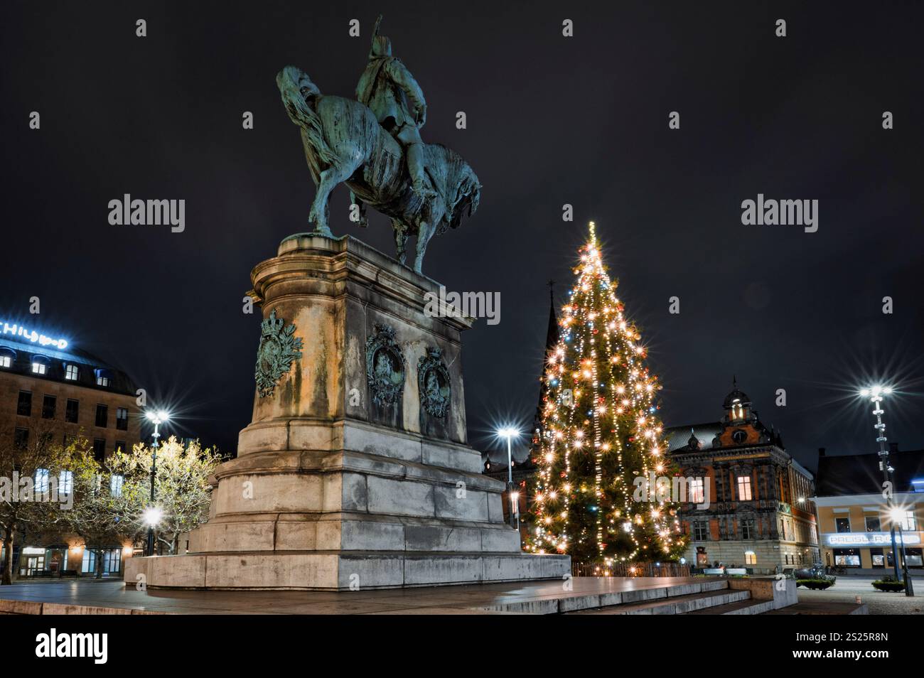 MALMO, SWEDEN - NOVEMBER 28, 2024: A long exposure street scene and ...