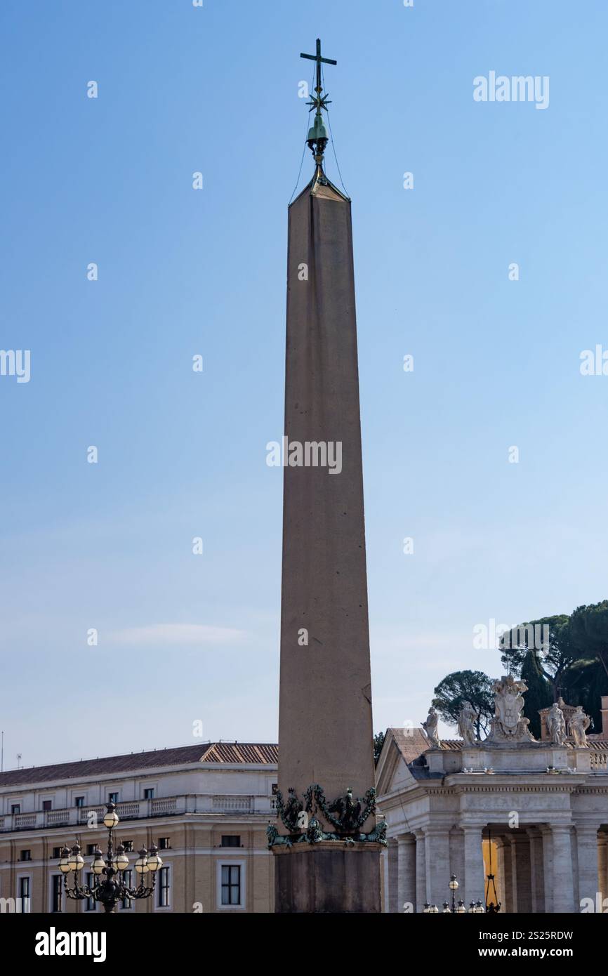 The Vatican Obelisk in the center of St. Peter's Square in Vatican City ...