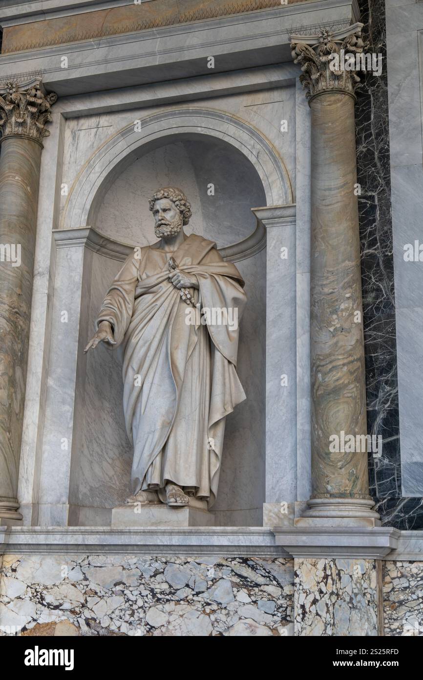Statue of St. Peter on the portico of the Basilica of St. Paul Outside ...