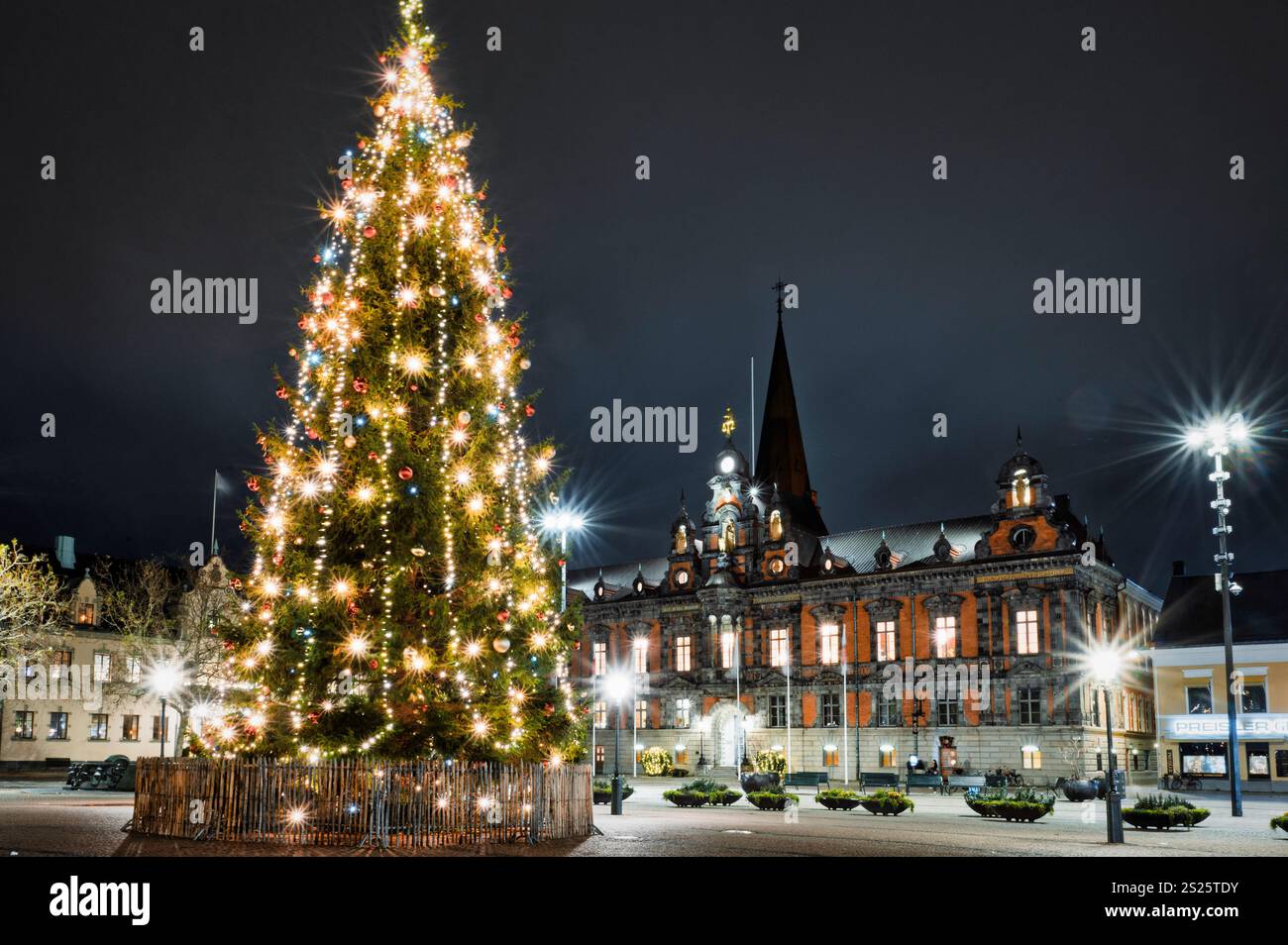 MALMO, SWEDEN - NOVEMBER 28, 2024: A long exposure street scene and ...