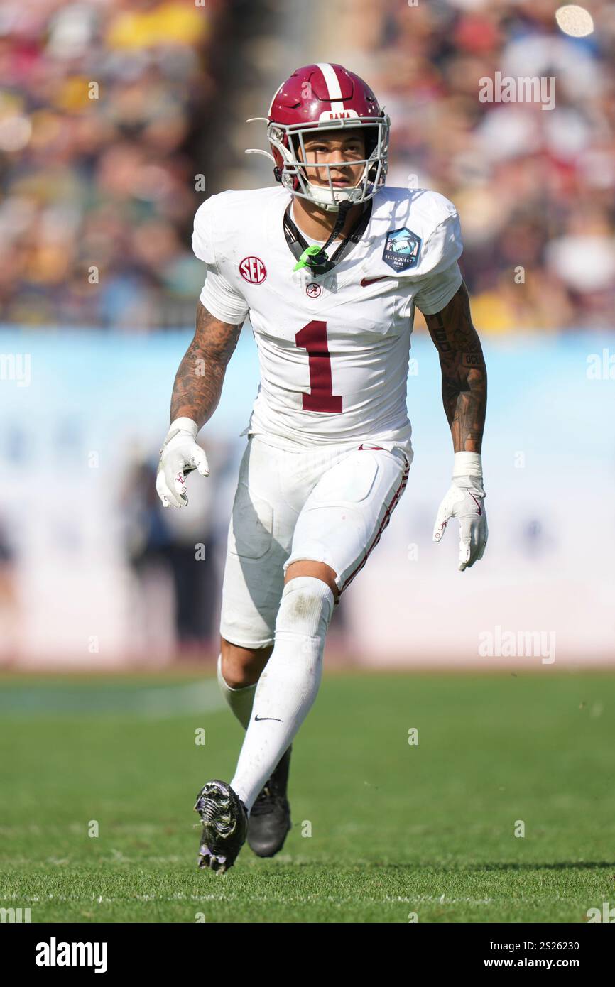 TAMPA, FL - DECEMBER 31: Alabama Crimson Tide defensive back Domani ...