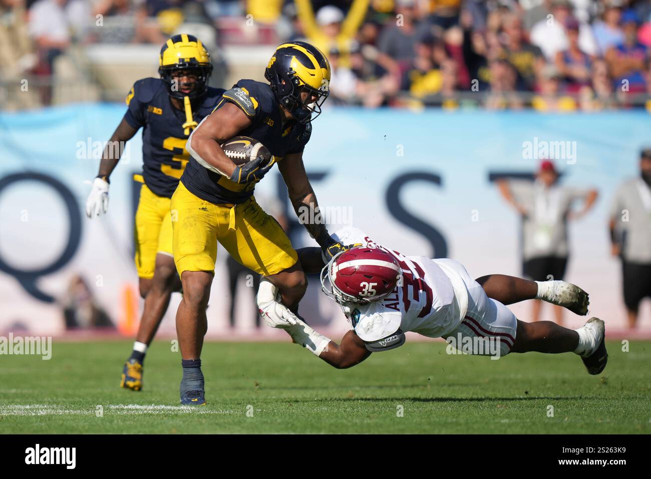 TAMPA, FL - DECEMBER 31: Michigan Wolverines running back Jordan ...
