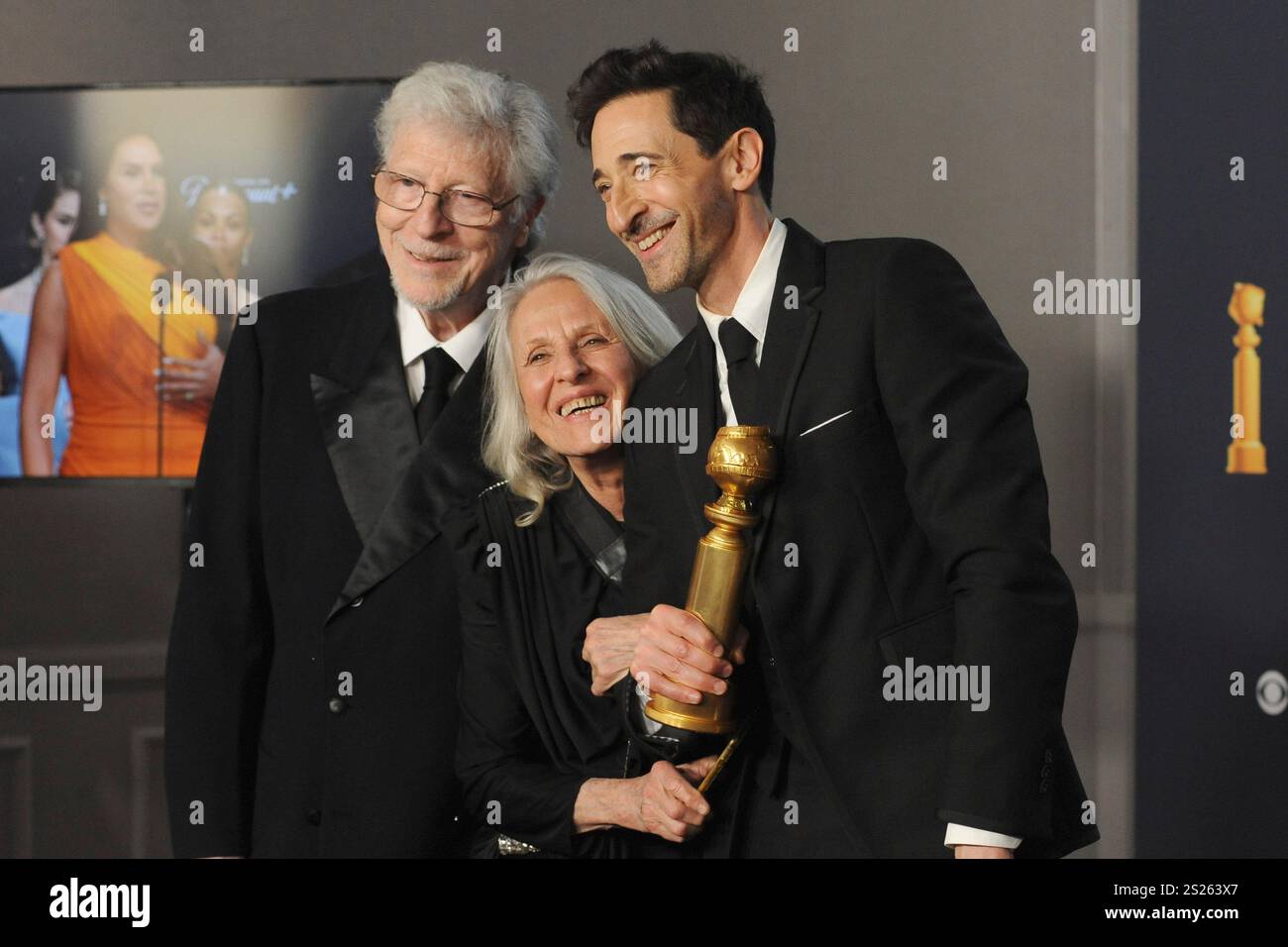 Adrien Brody mit dem Preis für den besten Drama-Hauptdarsteller in 'The ...