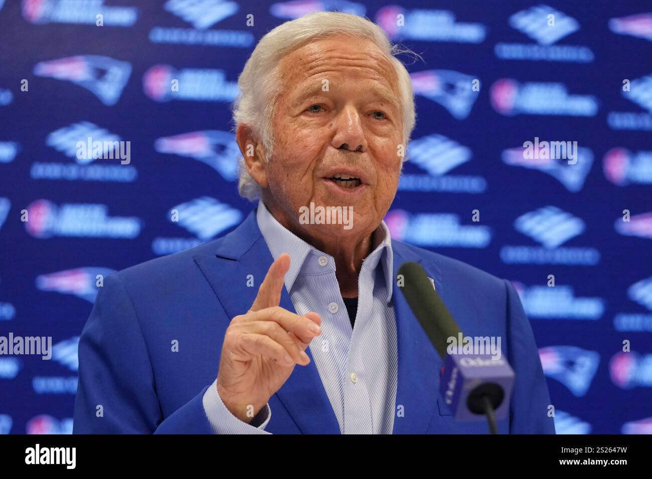 New England Patriots owner Robert Kraft answers a question during a ...