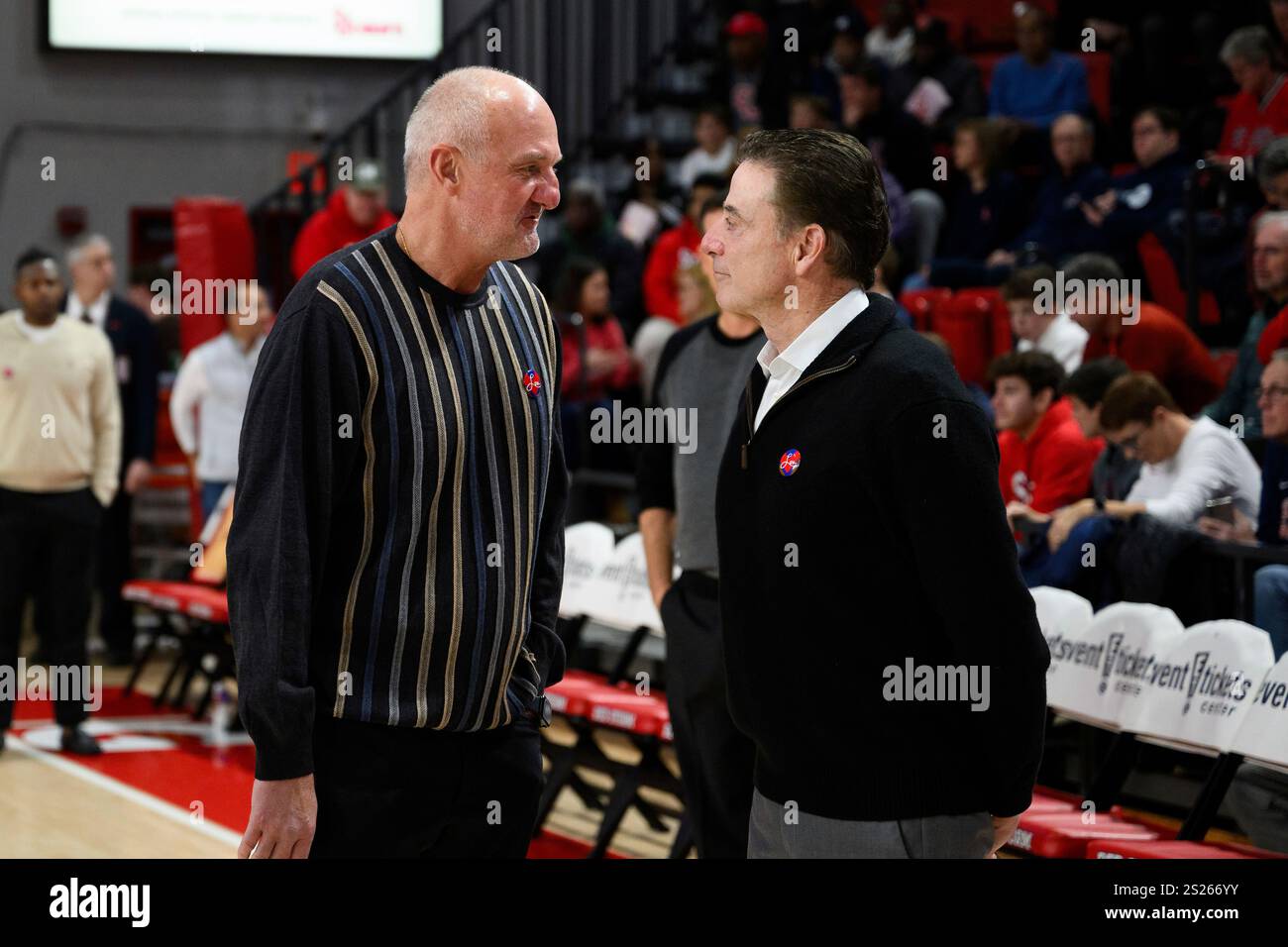QUEENS, NY - JANUARY 04: Butler Bulldogs head coach Thad Matta talks to ...
