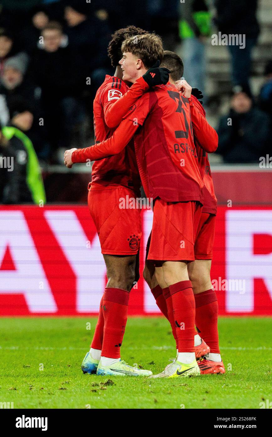 Jubel zum 0:6 durch Jonathan Asp-Jensen (FC Bayern M?nchen, 37), Tor ...