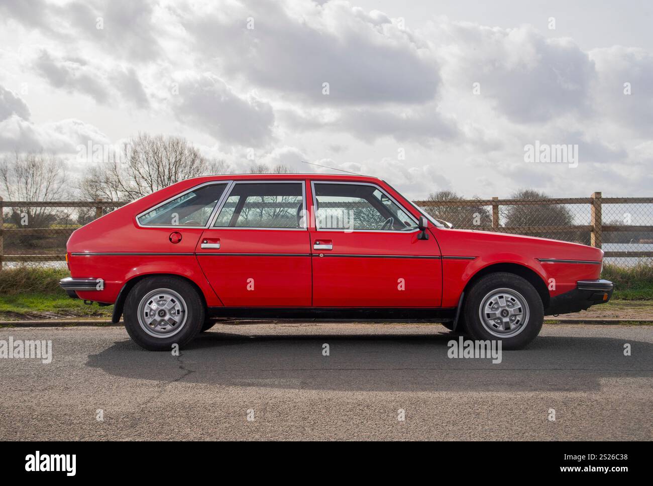 1977 Ranualt 30 TS V6, rare classic French hatchback luxury family car ...