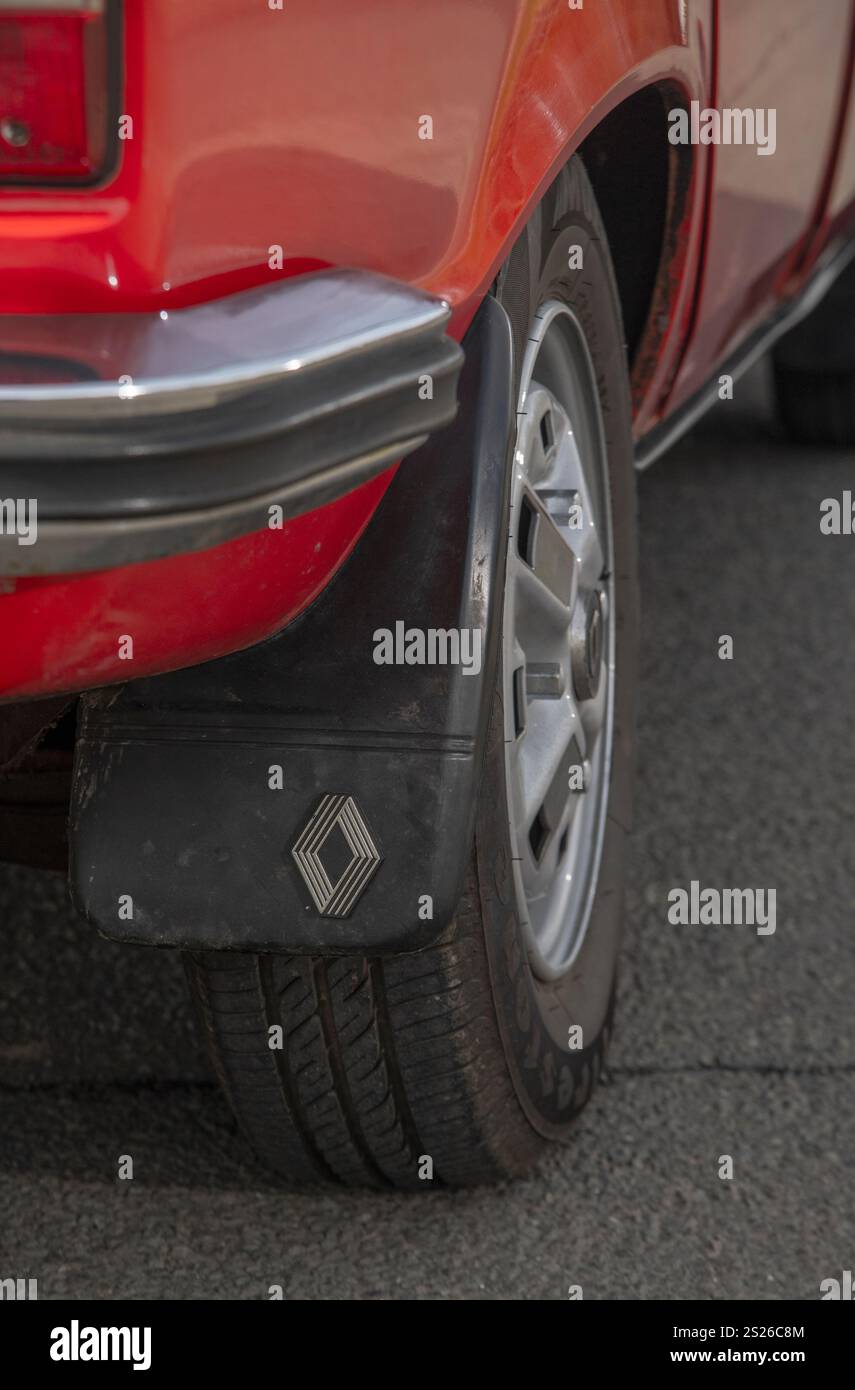 1977 Ranualt 30 TS V6, rare classic French hatchback luxury family car ...