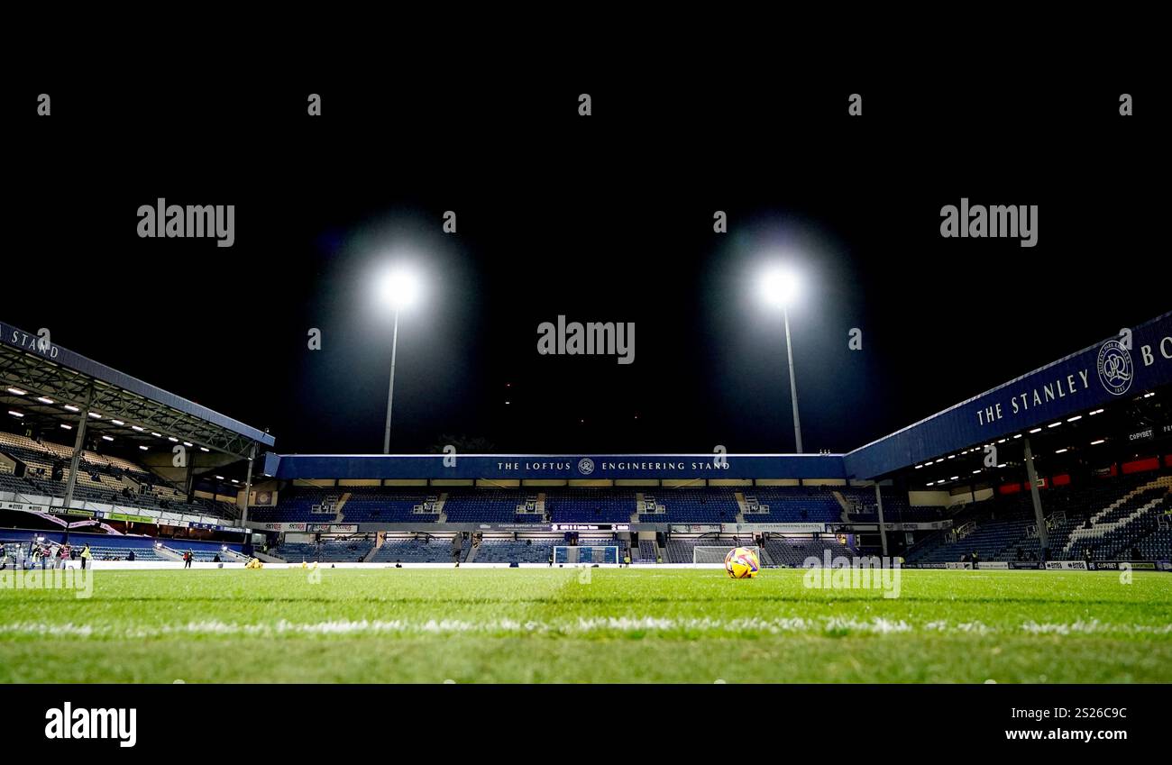General view of the stadium before the Sky Bet Championship match at ...
