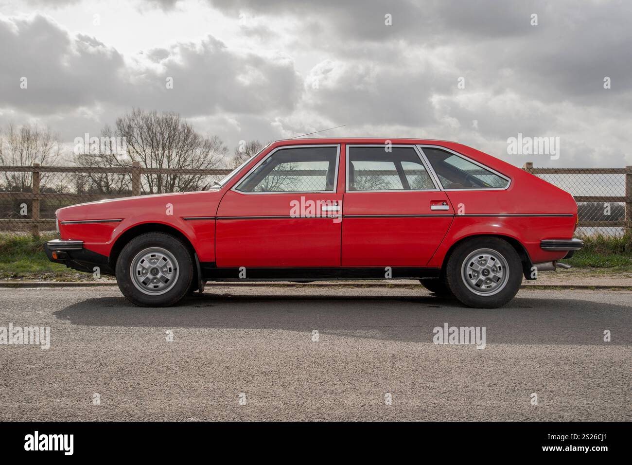 1977 Ranualt 30 TS V6, rare classic French hatchback luxury family car ...